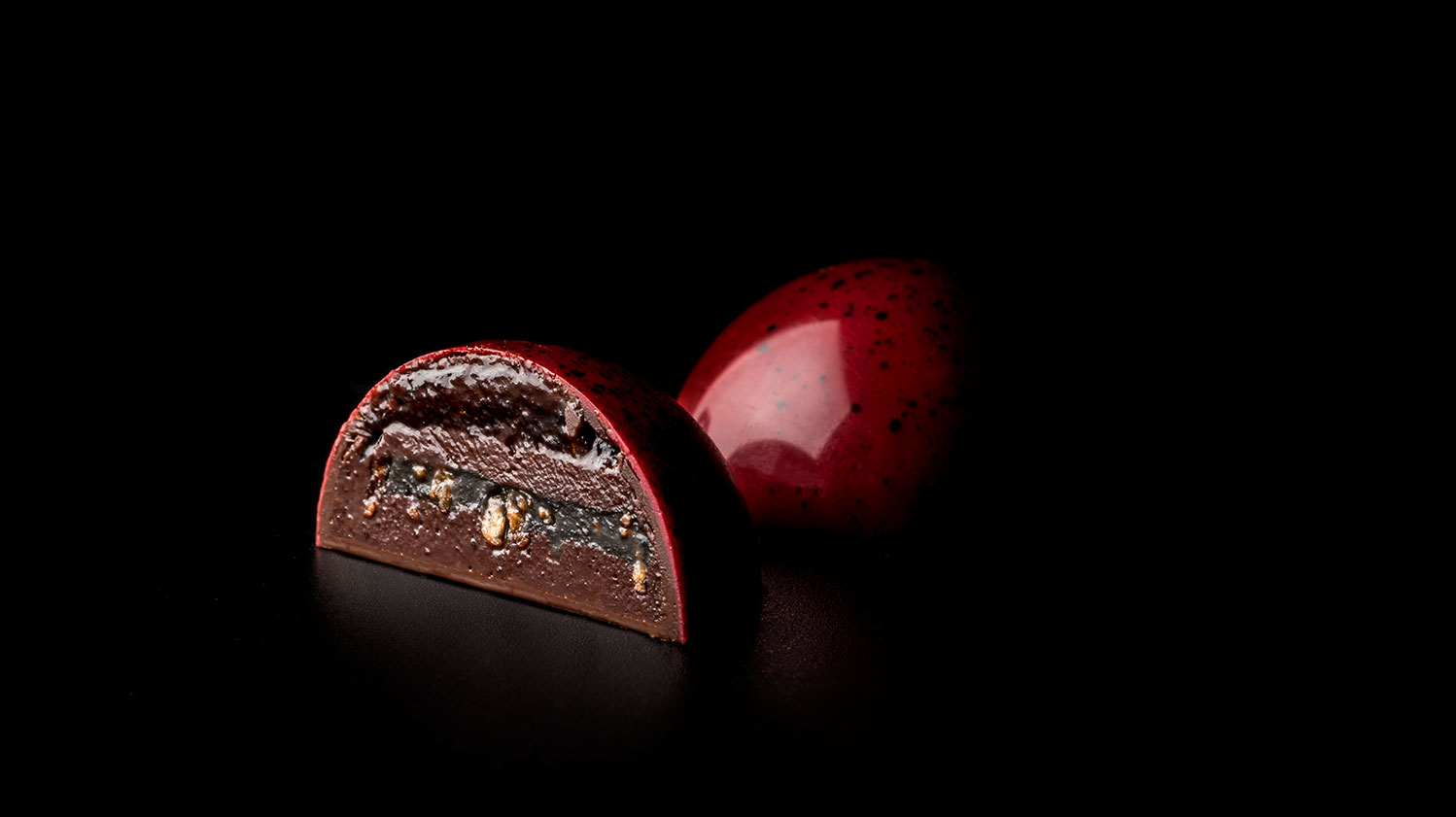 Poivron rouge – ganache Fleur de cao™ et poivron – graine de sésame ...